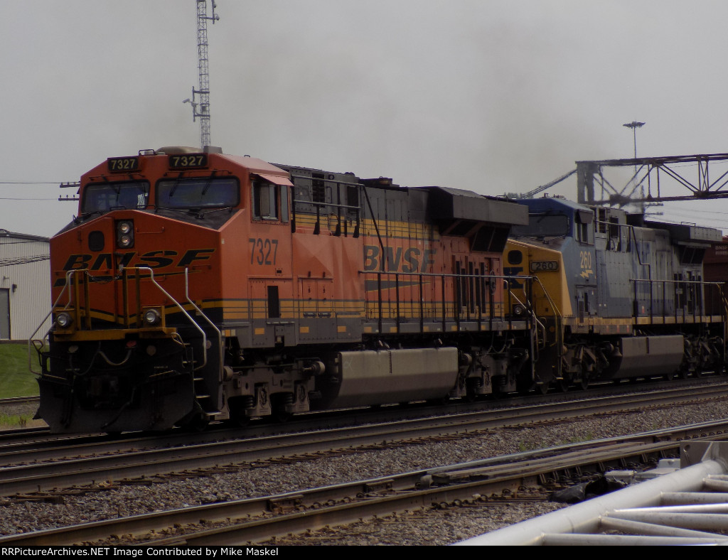 BNSF 7327